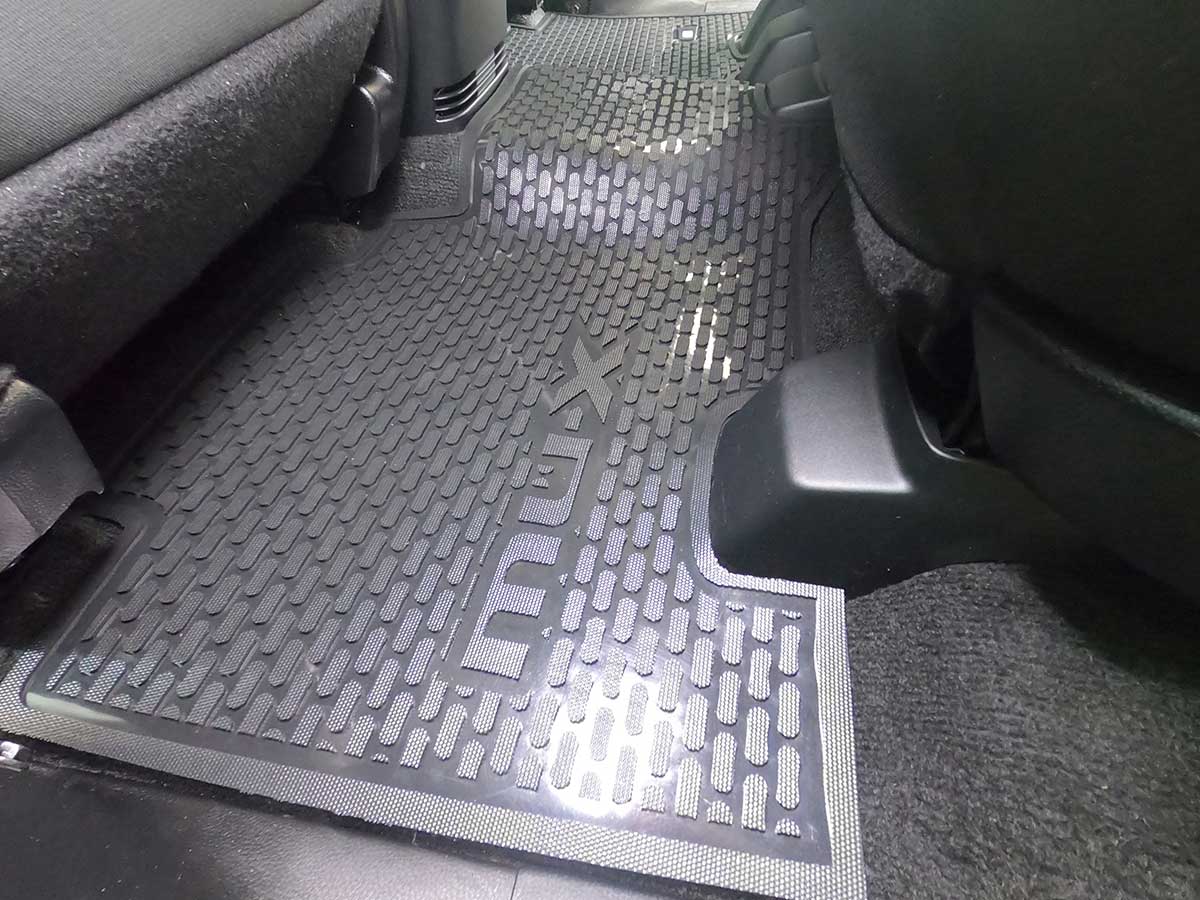 Isuzu MUX Mat Set Full 2021 to Present · Rubber Direct