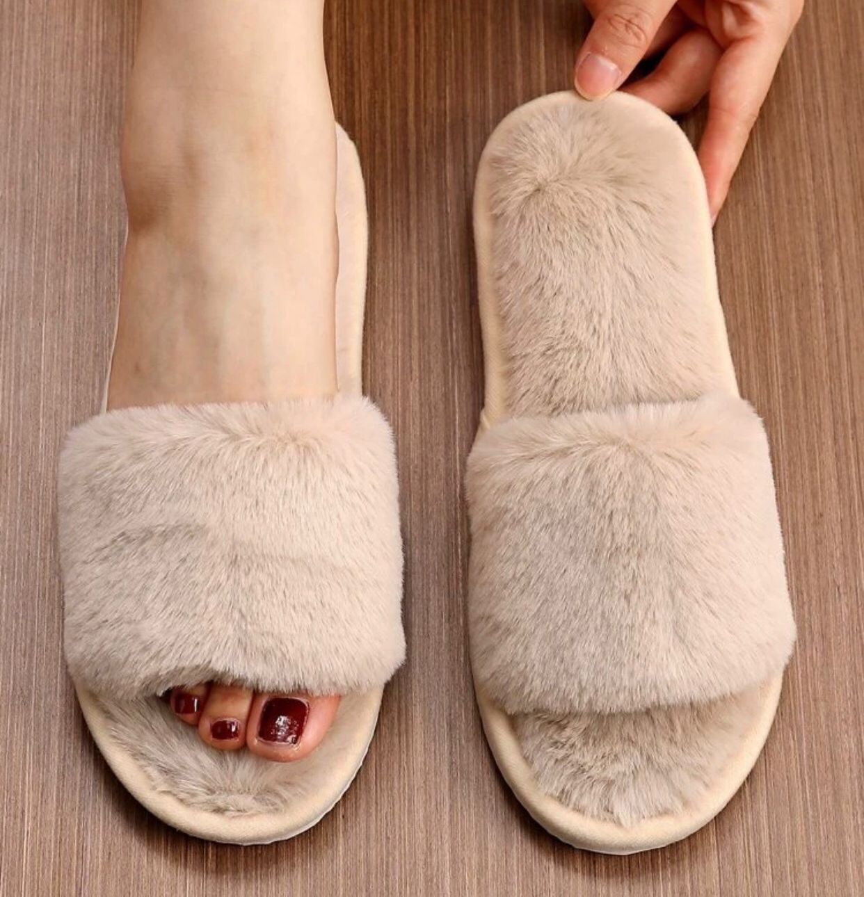 Champagne Fleece Slippers · Wedding-Perfect
