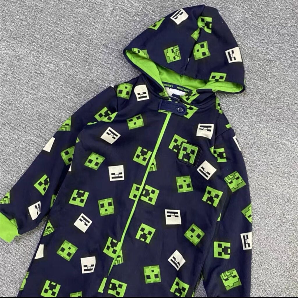 Minecraft Onesie · Snippie